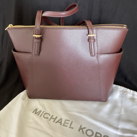 Michael Kors | Bags | Michael Kors East West Jetset Leather Tote | Poshmark